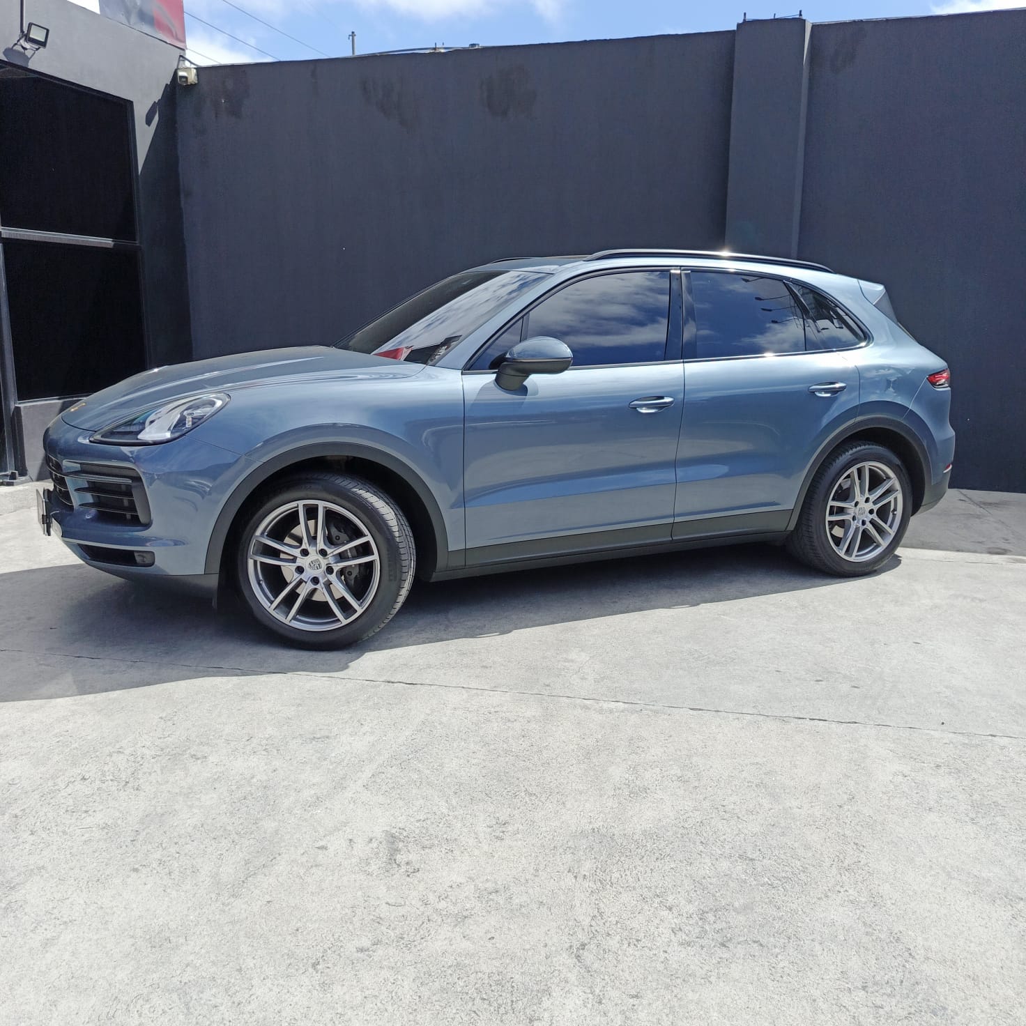Porsche Cayenne – Auto Center